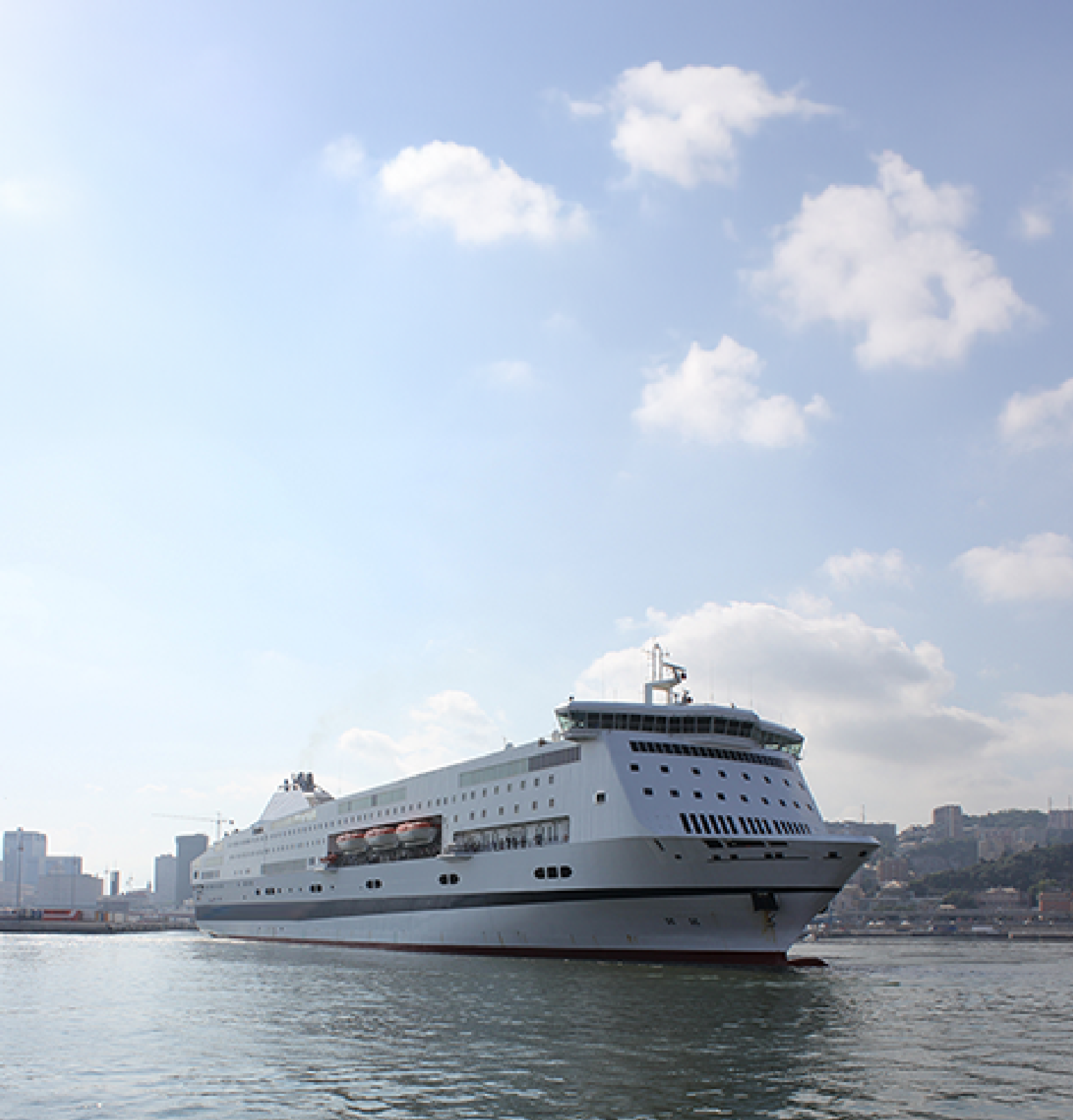 Navi TTT Lines per la Sicilia: collegamenti da e per Catania | TraghettiPer